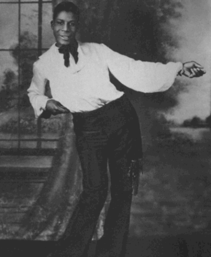 Giving Thanks for Eccentric Dancers | WENDY PERRON